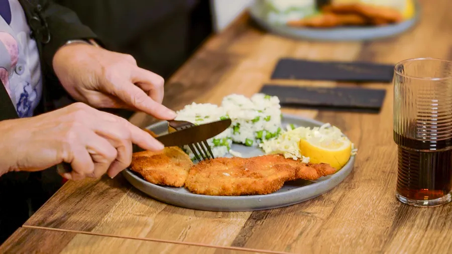 Recept za pohano meso i rizi bizi - Žena.hr