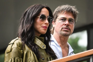 Brad Pitt i Ines de Ramon u fokusu na Roland Garrosu, no zvijezda je ...